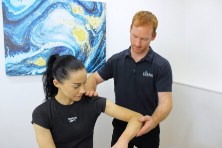 Eight Ways To Resolve Shoulder Bursitis - Evolution Medical Care