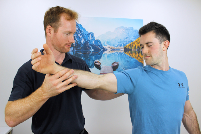 Eight Ways To Resolve Shoulder Bursitis - Evolution Medical Care